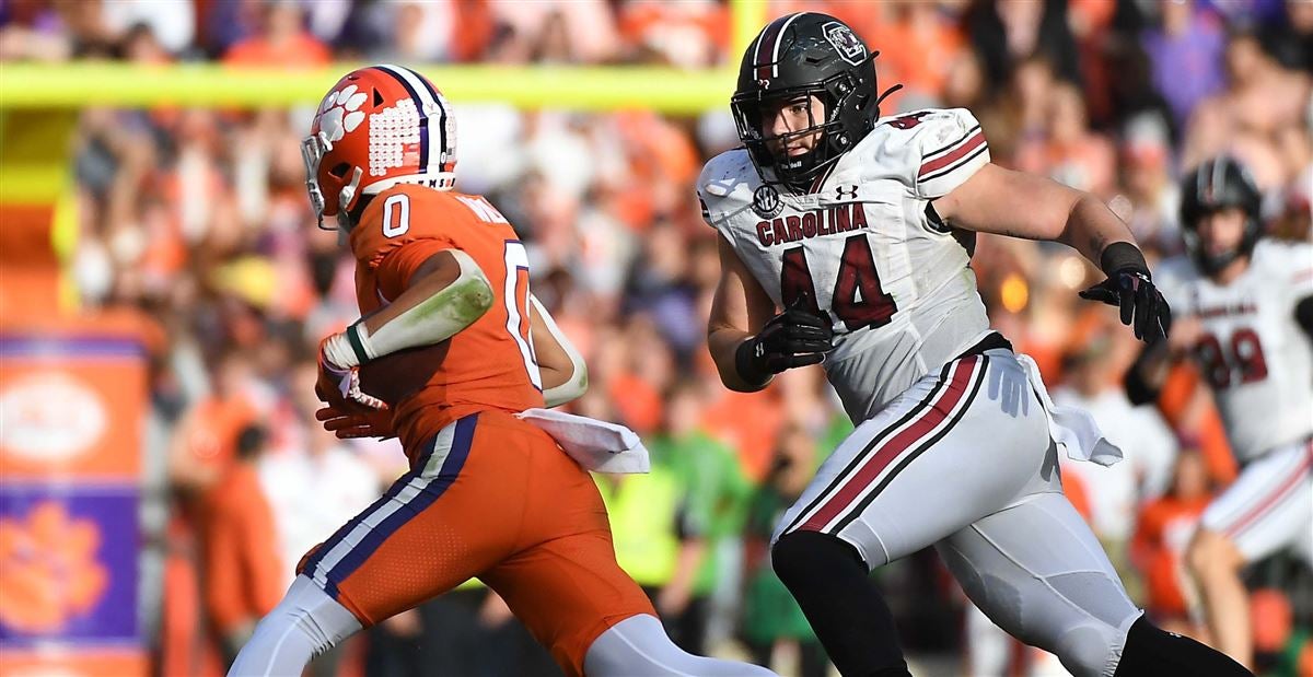 Adkins turns in clutch performance in win over Clemson