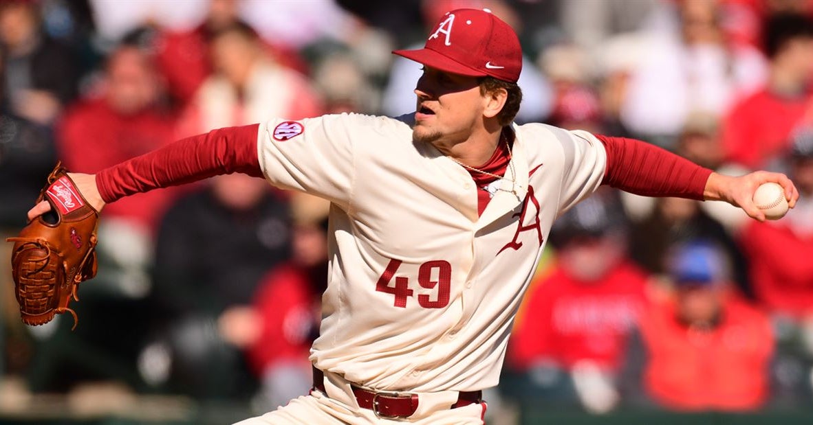 Arkansas LHP Stone Hewlett signs free agent deal with Angels