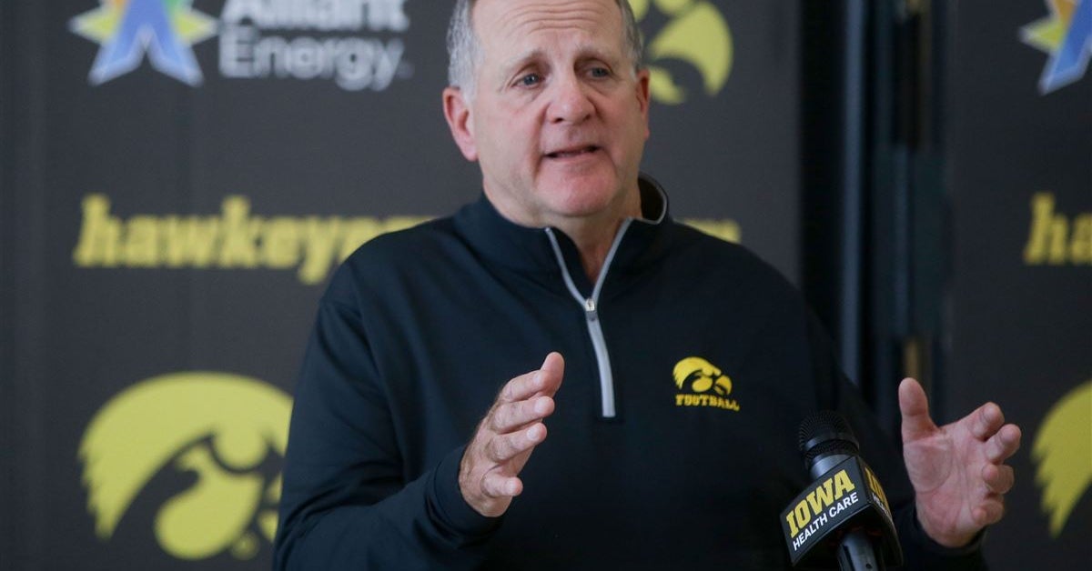 Notebook: Iowa DC Phil Parker on 'explosive plays', defensive back ...