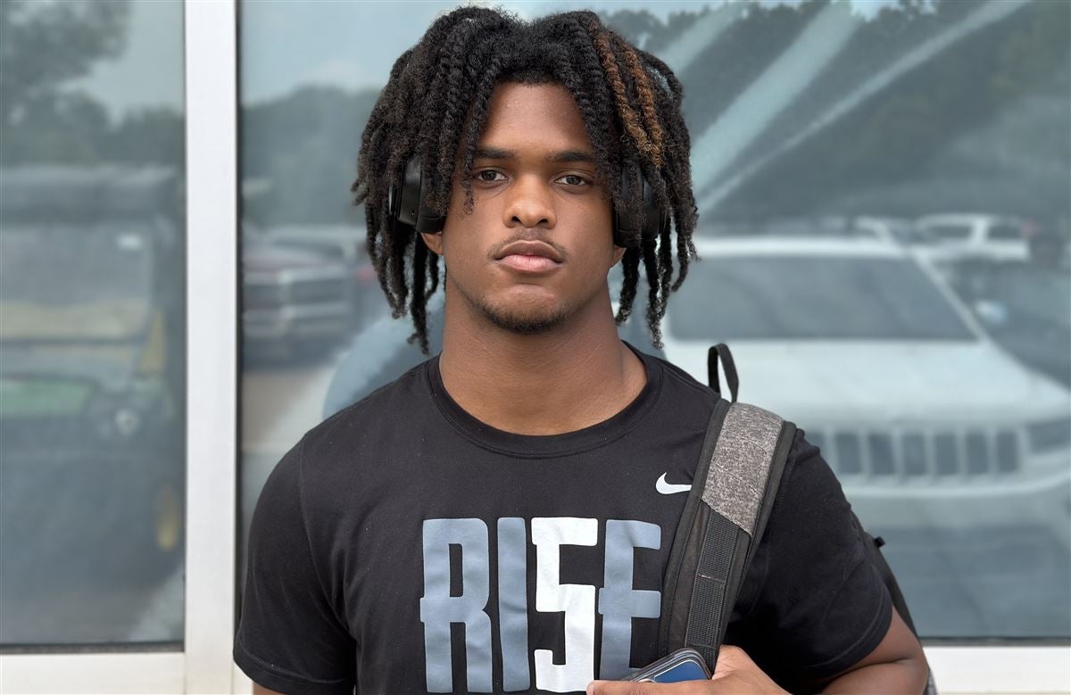 Where does the Rebel offer stand in 2025 ATH Colton Davis’ recruitment?