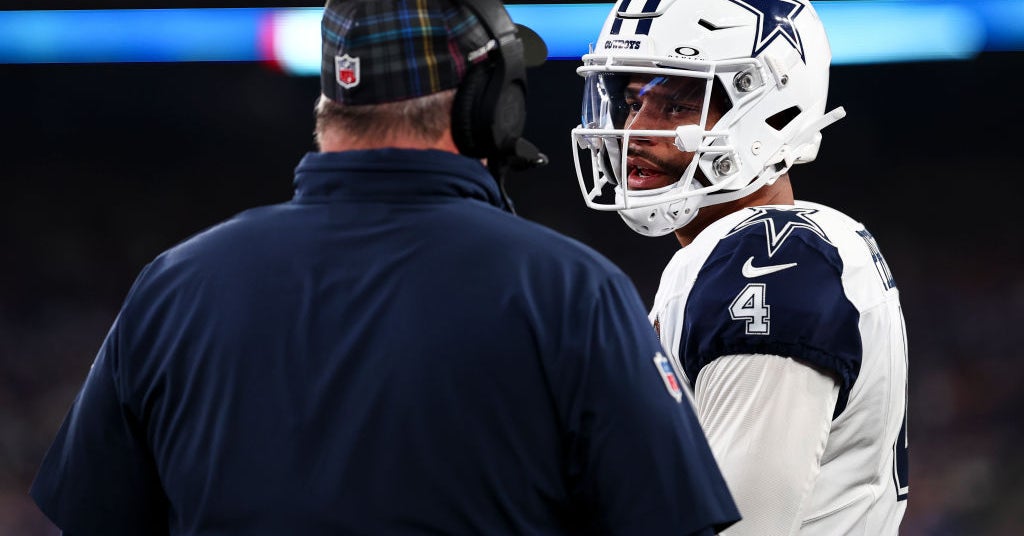 Dak Prescott weighs in on Cowboys coach Mike McCarthy's fight for a ...