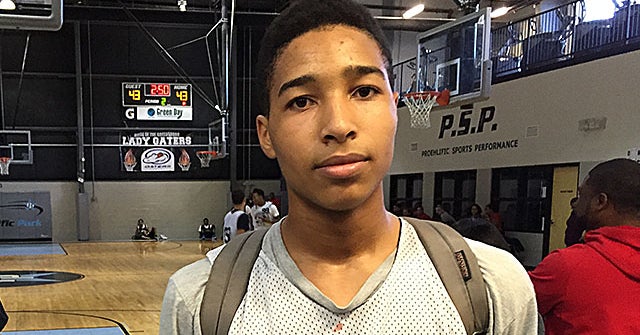 Texas A&M adds JUCO transfer Aaron Cash