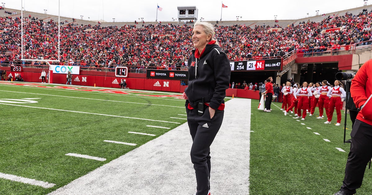 Husker football chief of staff Susan Elza discusses role, new facility ...