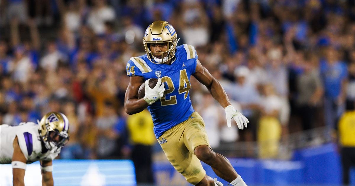 UCLA RB Zach Charbonnet impresses teammate Jacob Sykes