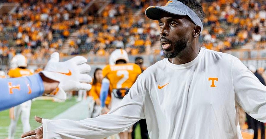 Tim Banks breaks down what went wrong for Tennessee’s defense in Ohio ...