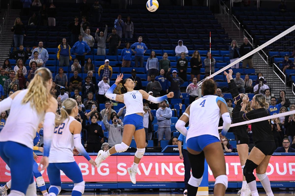 Photo Gallery: Women's Volleyball keeps tournament hopes alive with 5 ...