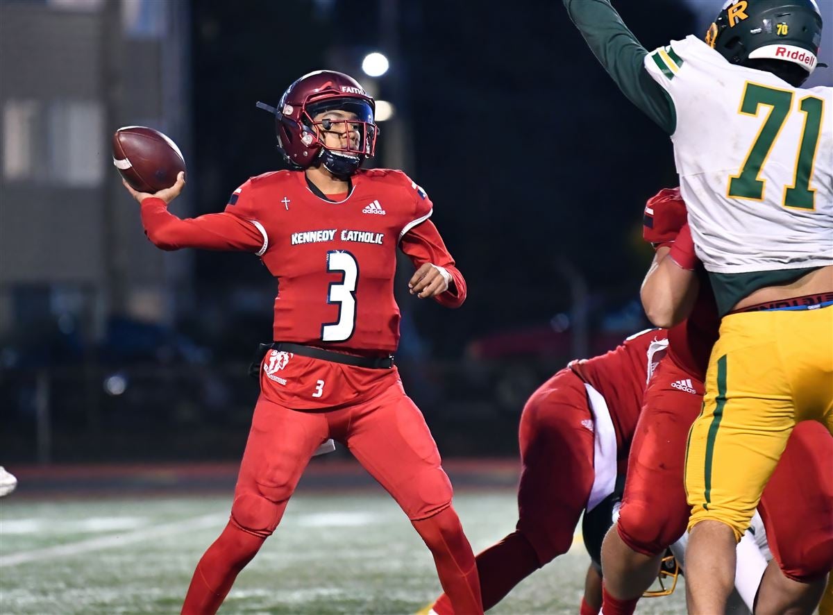 PHOTO GALLERY: Kennedy Catholic Defeats Richland, Advance To Quarterfinals