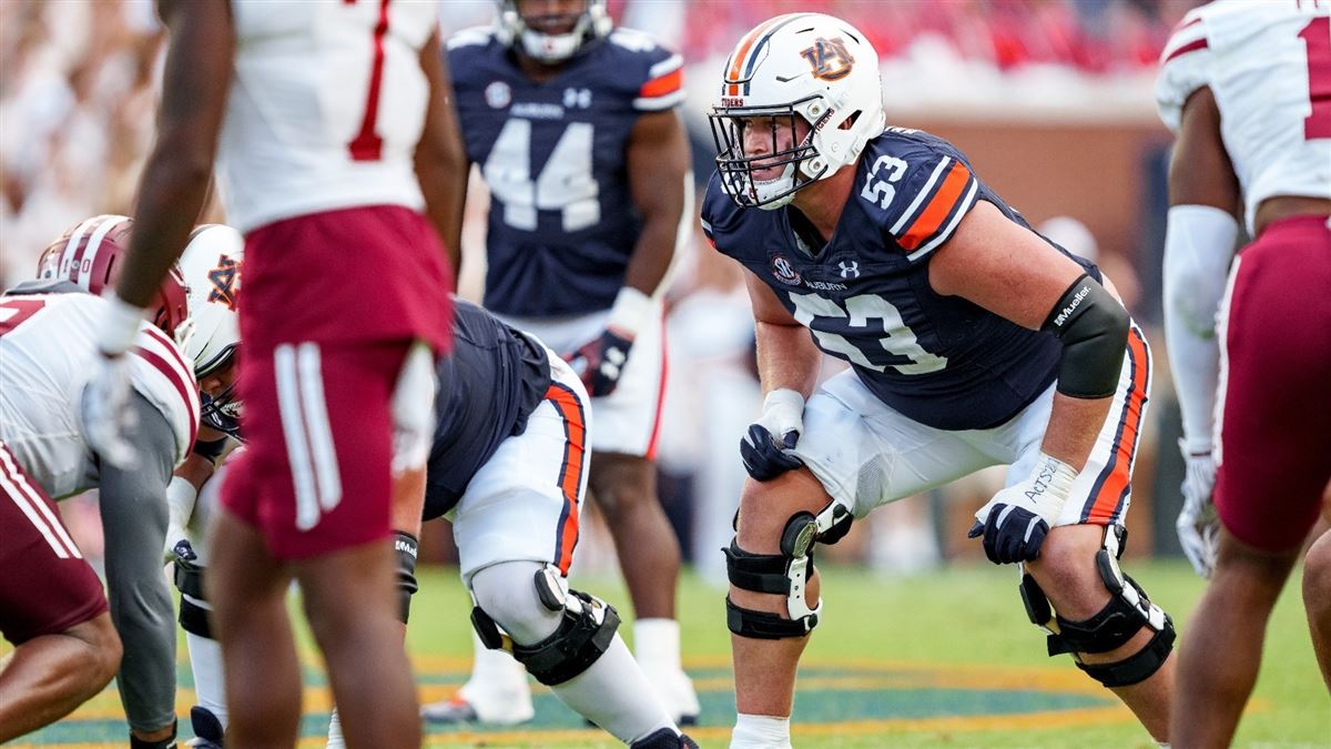Notes, quotes & anecdotes: Freeze on Auburn's second half, big news for ...