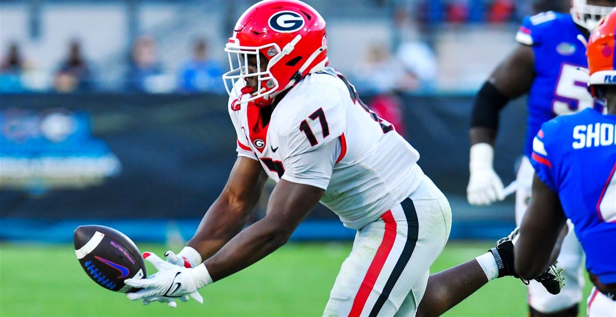 Georgia ILB Nakobe Dean named captain of 2021 AFCA Good Works team