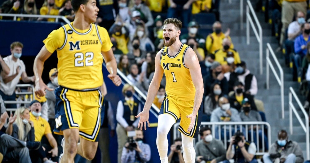 Michigan to wear throwback uniforms vs. Tennessee in NCAA Tournament
