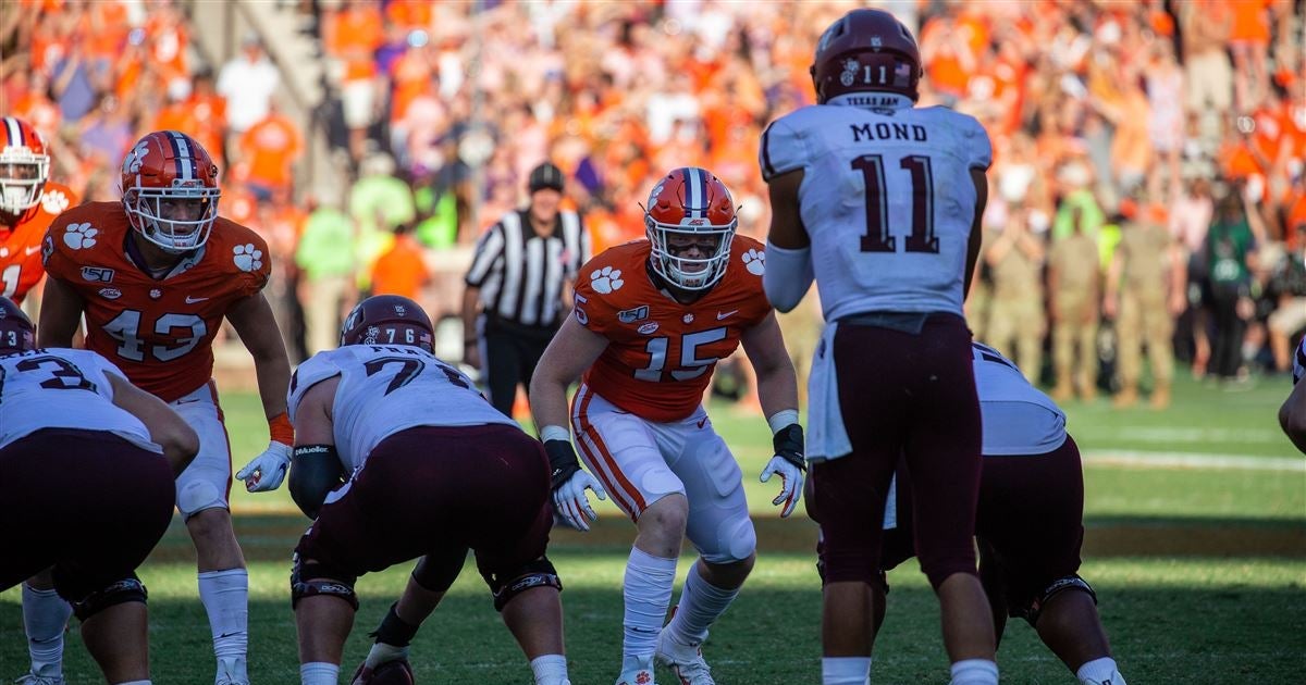 Dabo Swinney reveals Jake Venables has broken arm