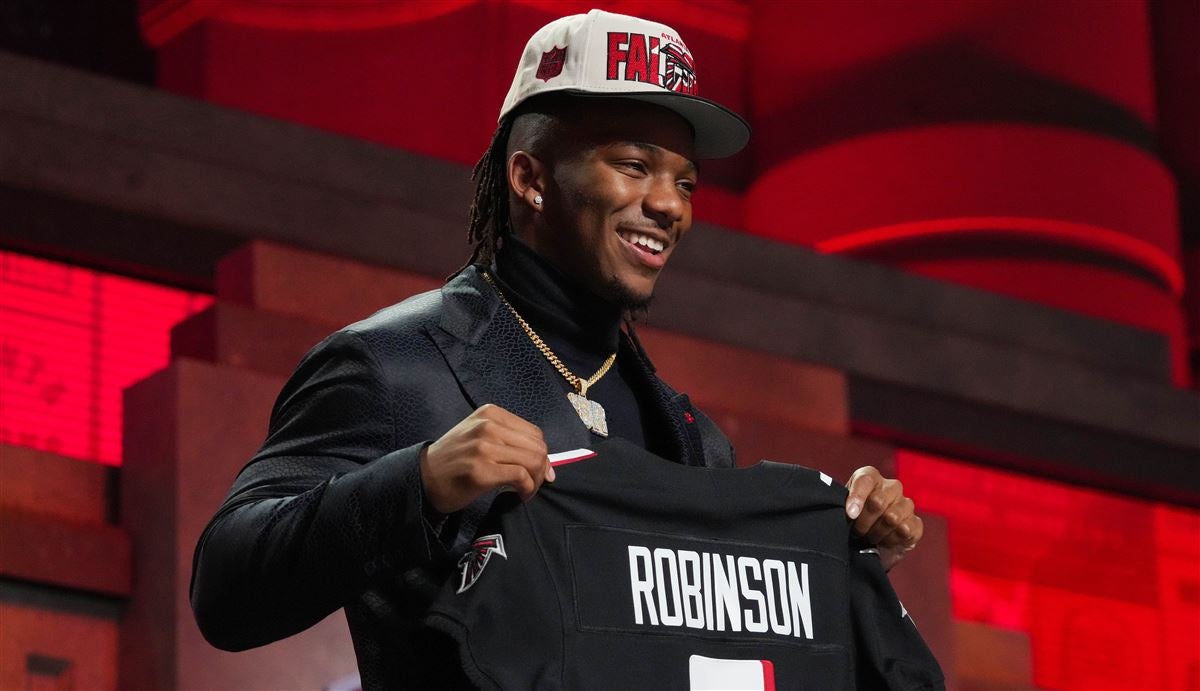 2023 NFL Draft: Bijan Robinson drafted No. 8 overall by Atlanta Falcons