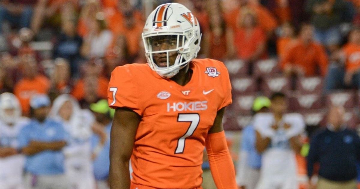 Devon Hunter adjusting to new role, earns Fuente & Foster praise