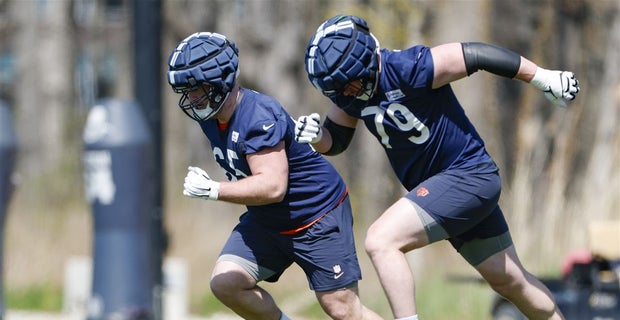 Chicago Bears Position Review 2025: Offensive line drastically improves
