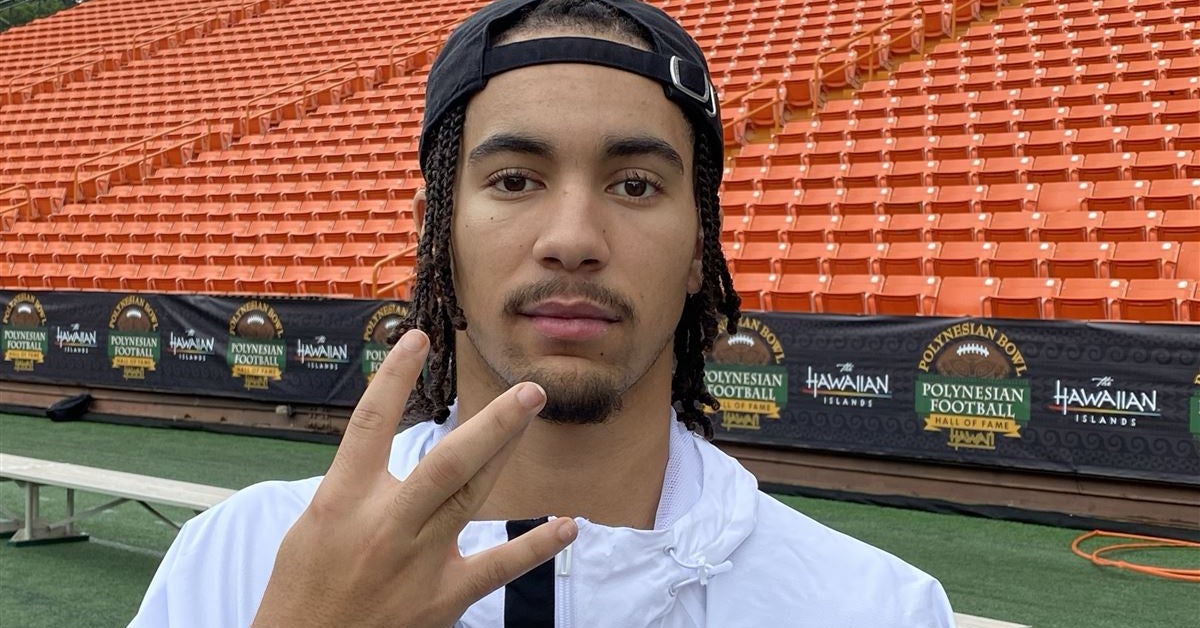 Washington running back Sam Adams has entered the transfer portal