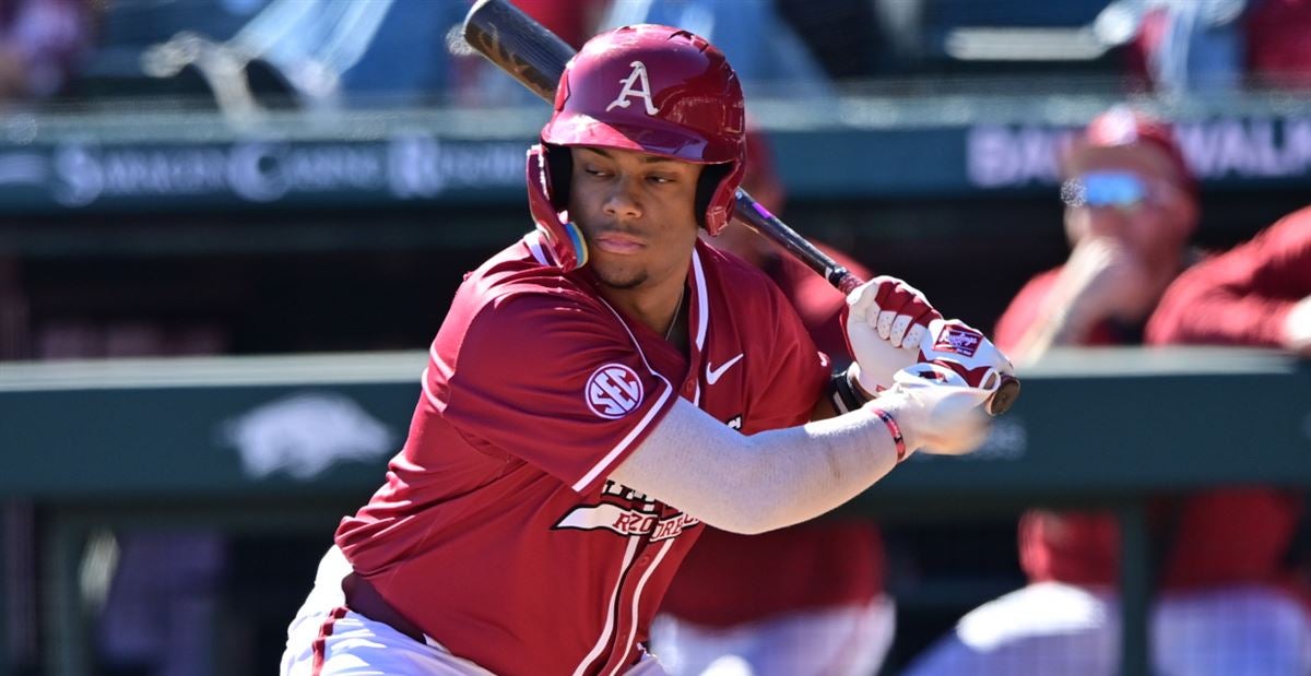 Arkansas bats fuel run-rule victory over Murray State