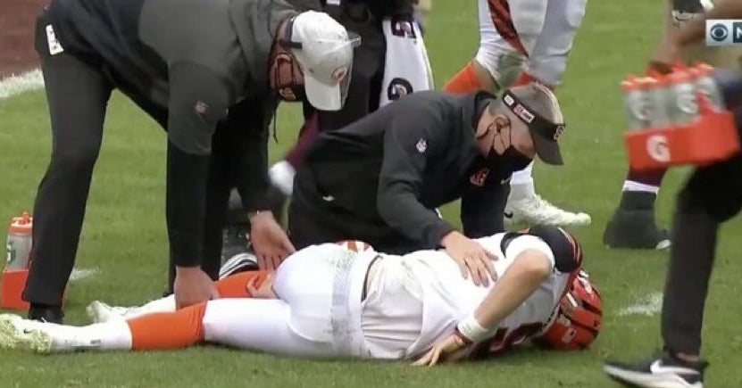Joe Burrow's rookie season over after torn ACL