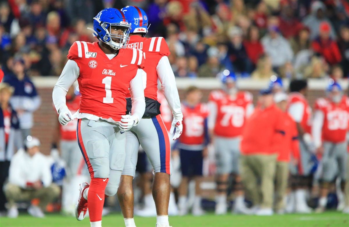 Linebacker Lakia Henry's focus already aimed toward next year