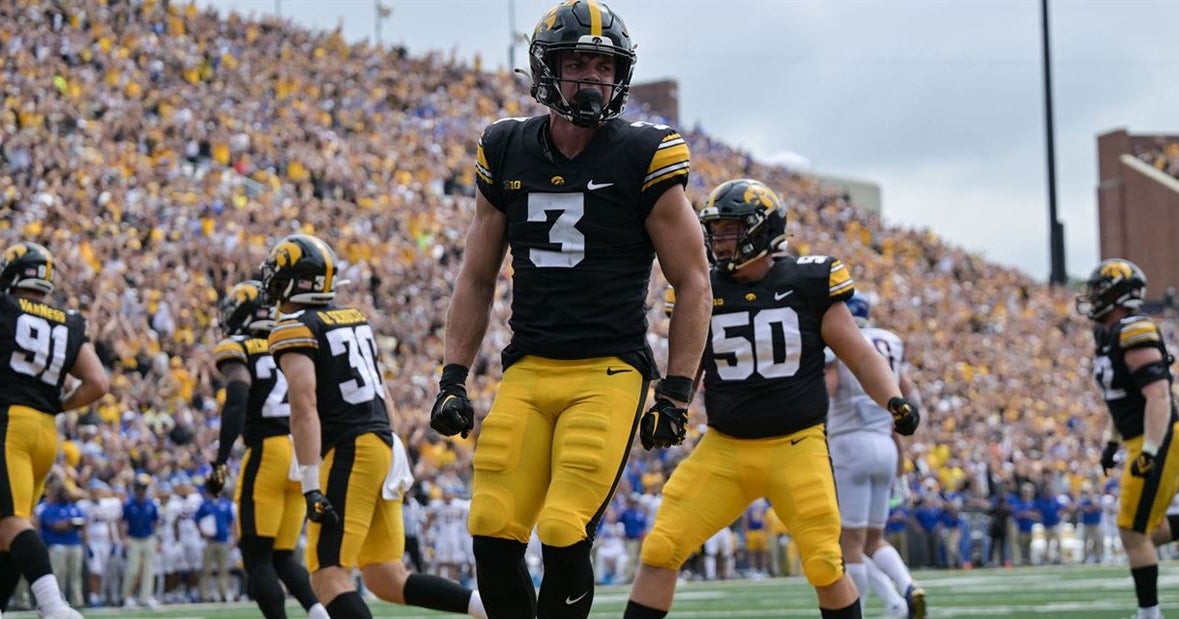 Iowa Football: Cooper DeJean earning early first round buzz prior to ...