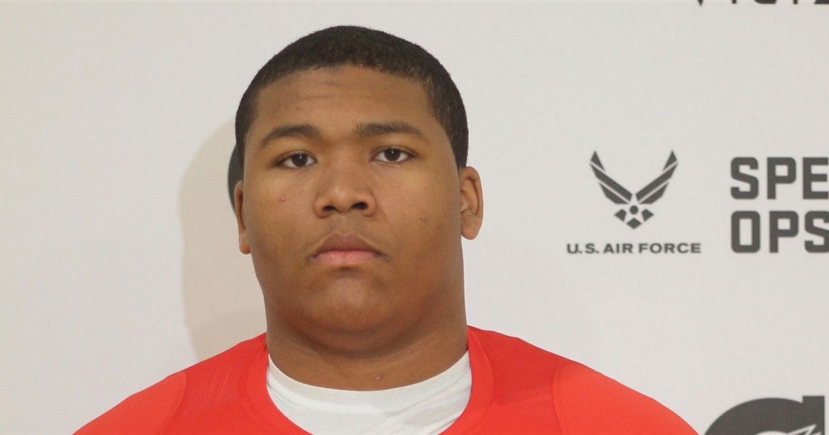 Watch: DT Derrick Harmon camp clips show why he is rising