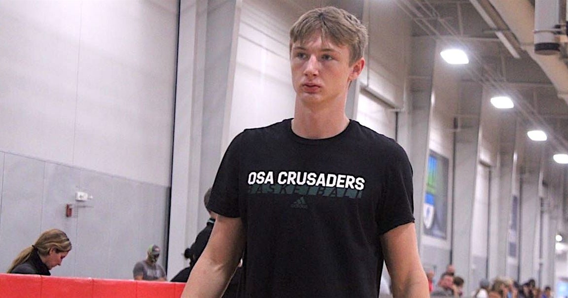 Junior shooting guard Josh Dix on the rise