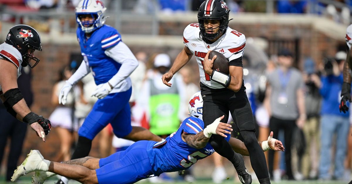 Louisville QB Deuce Adams will enter the portal