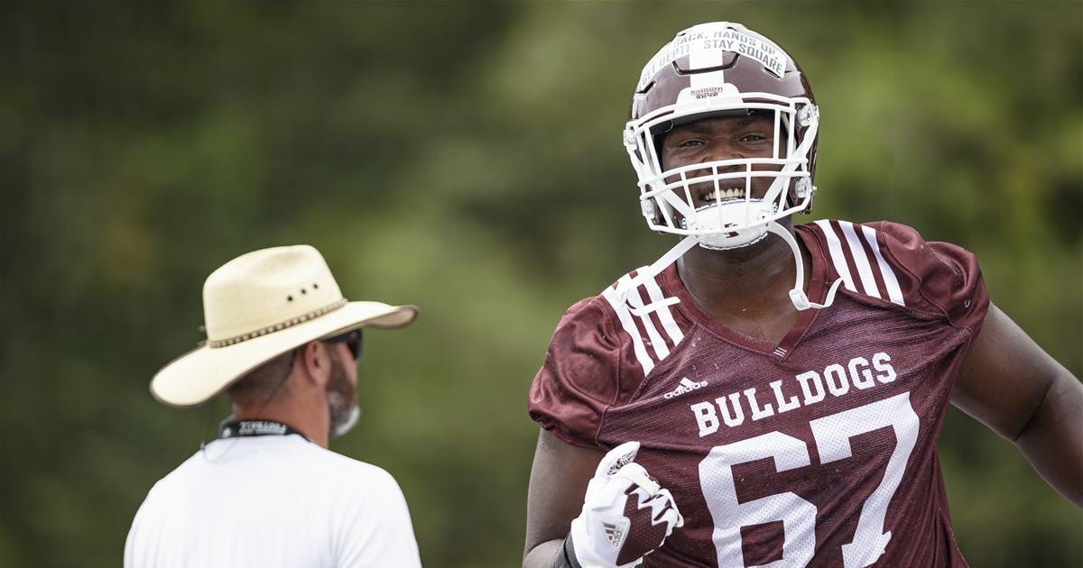 Charles Cross blocking out the noise to prepare for big season on the line