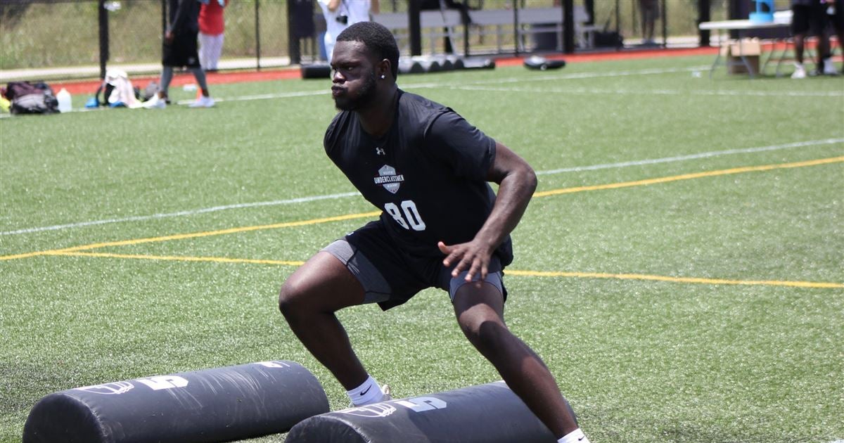 In-state battle for 2021 defensive end Ty Cooper?