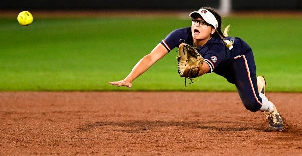 Softball regional notebook: Snow status, Makayla Martin and more