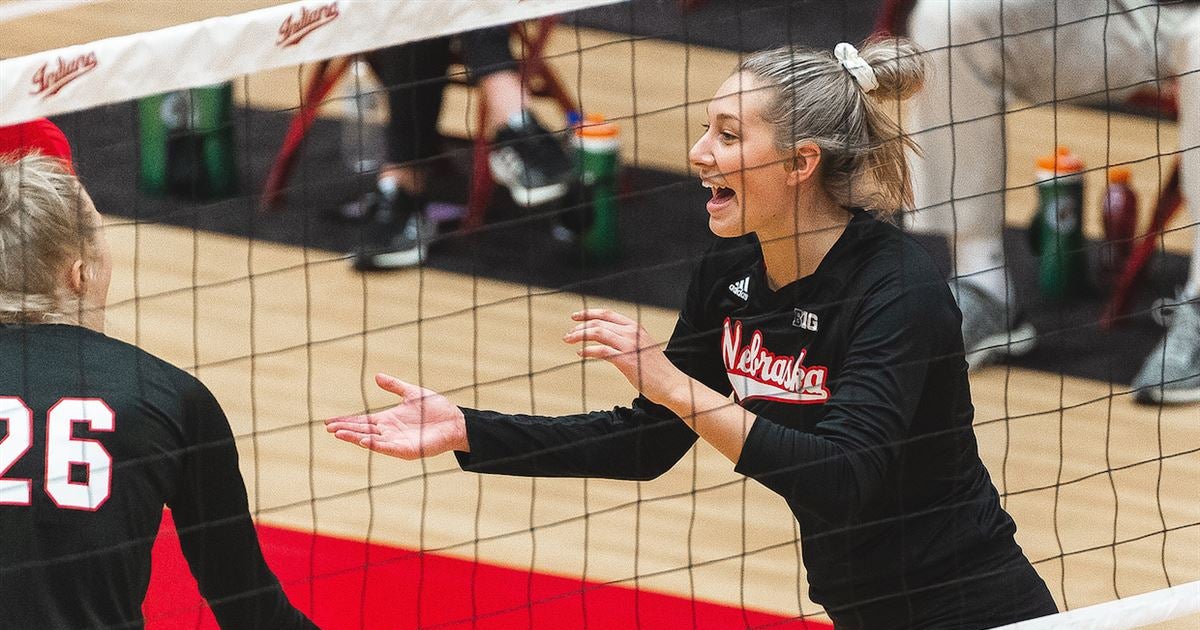 Nebraska volleyball moves up to No. 1