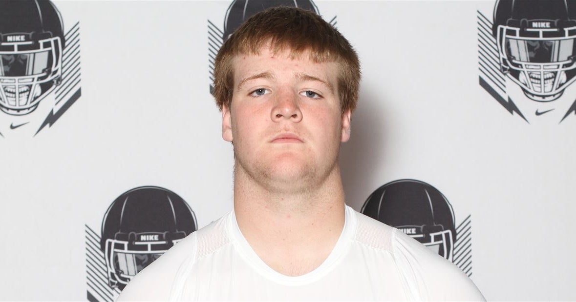 2020 OL Tyler Elsbury returns to Iowa, has Hawkwyes at the top