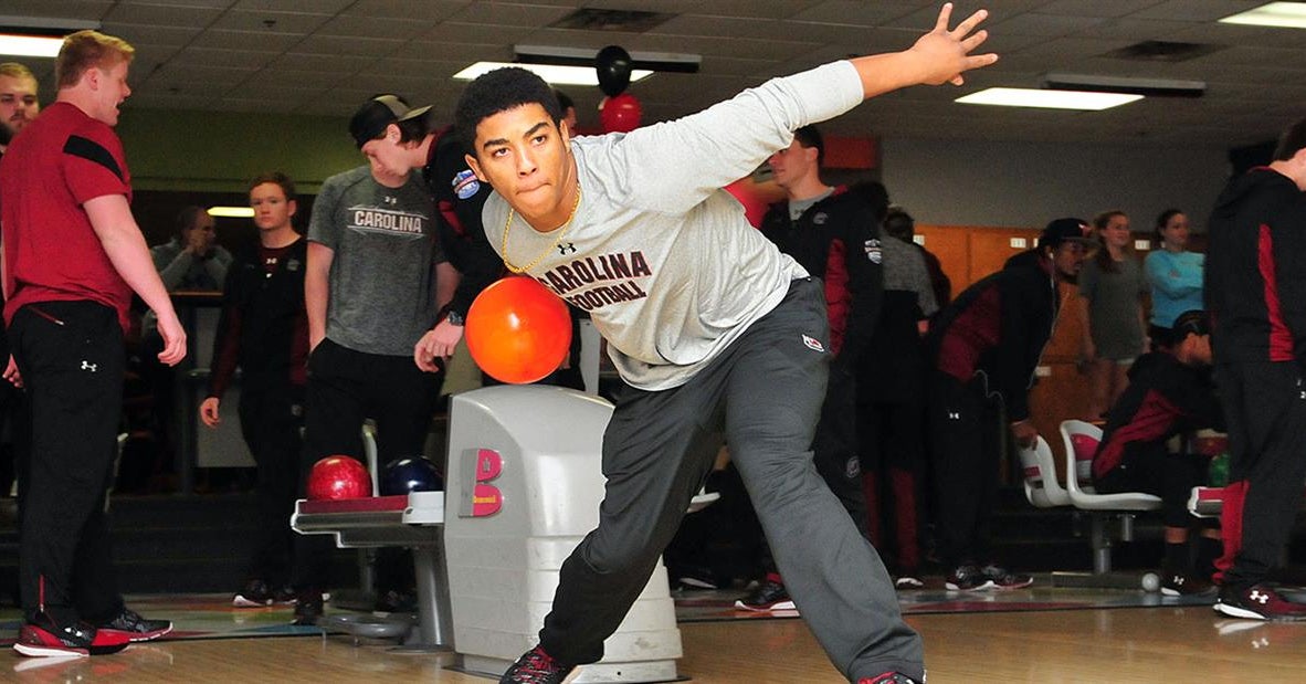 In Photos: Gamecocks go bowling