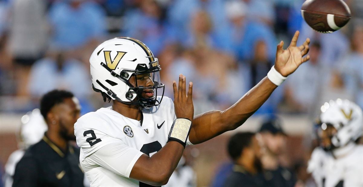 6-foot-7 QB Walter Taylor on the move from Vanderbilt to Colorado