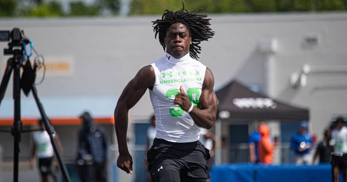 Arkansas signs big-time running back in Isaiah Augustave