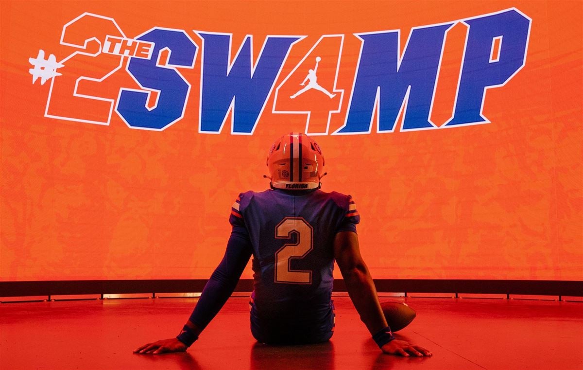 5-star QB DJ Lagway makes it official, signs with UF during the Early ...