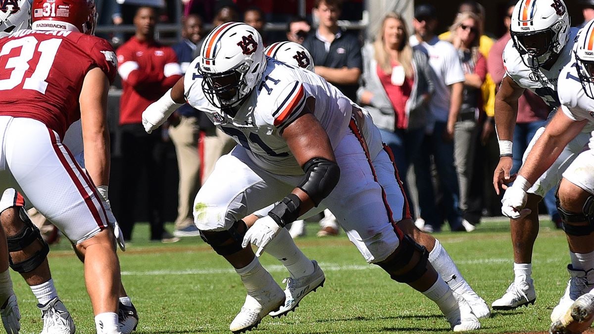 Brandon Council gives Auburn 4 returning starters on offensive line