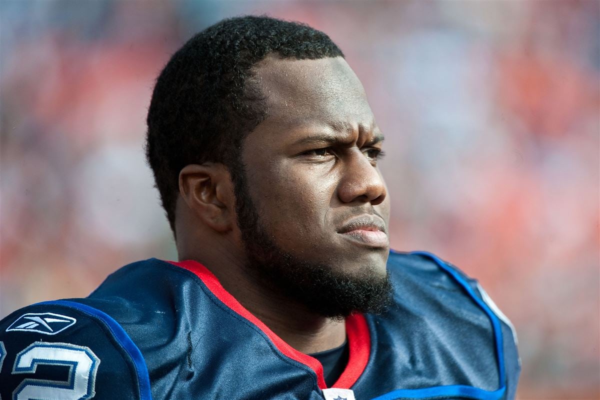 Ex-NFL DL Alex Carrington tased, arrested after 'wild altercation' with ...