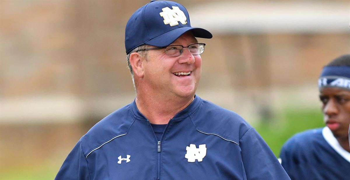 Notre Dame Offensive Line Coach Harry Hiestand Announces Retirement