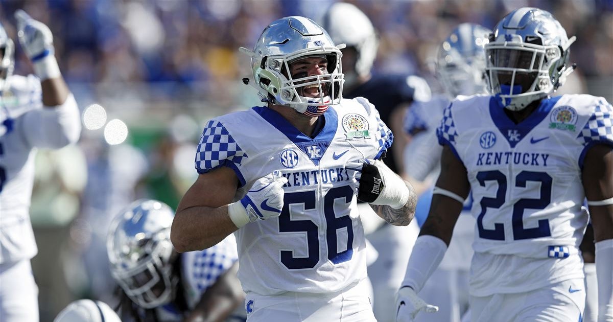 Razorback offense versus Wildcat defense