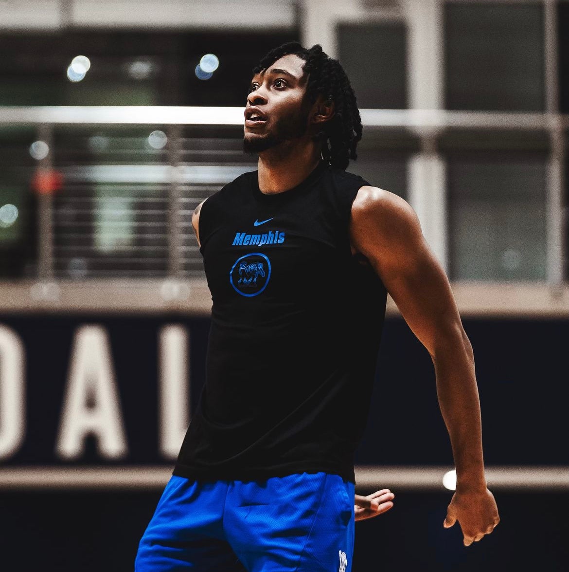 Memphis works on building chemistry during the Pro Day