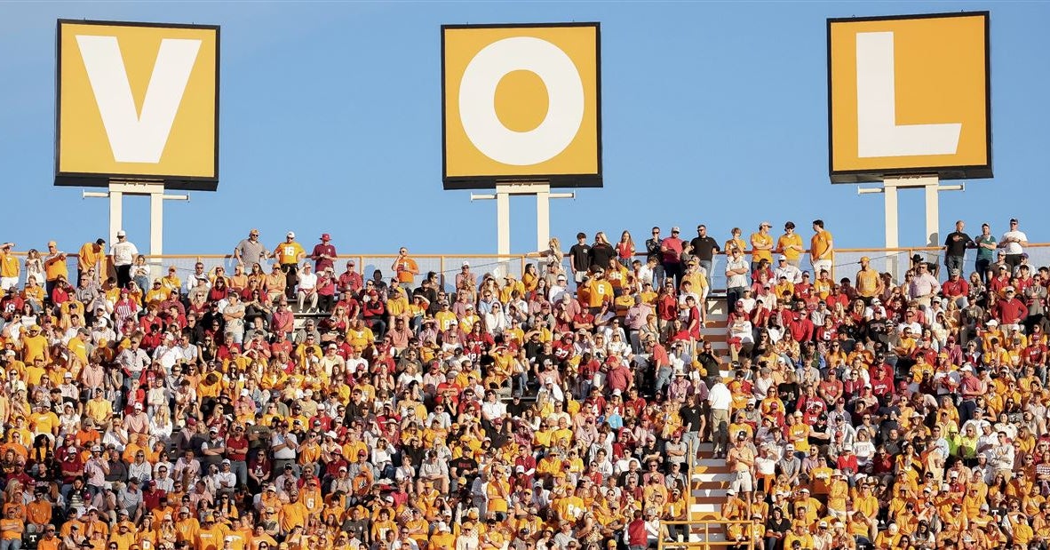 Alabama broadcaster attempts to clarify comments that Neyland Stadium ...