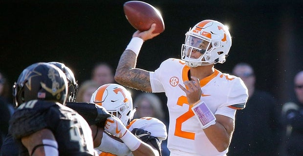 Offseason coach impressed with Vols QB Jarrett Guarantano