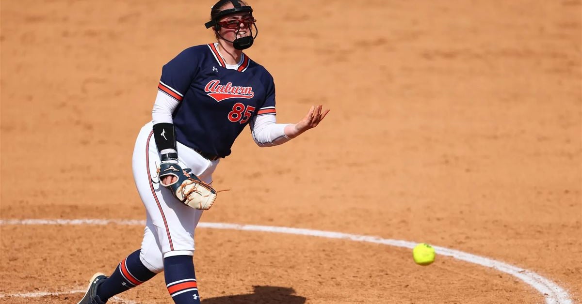 A dominant day: Geurin's 1-hitter lifts Auburn over No. 13 South Carolina