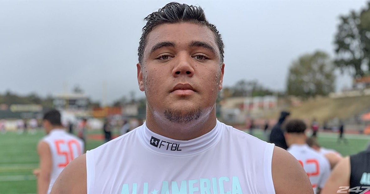 OL Mason Murphy has a few Pac-12 schools standing out