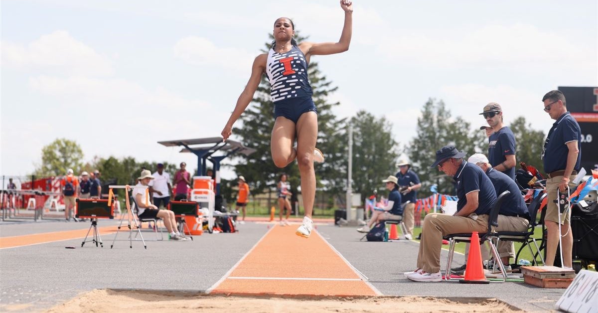 'The future is bright': Illini freshman Sophia Beckmon enters NCAA ...