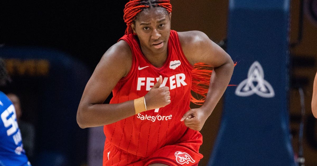 Boston, Cooke shine in WNBA debuts