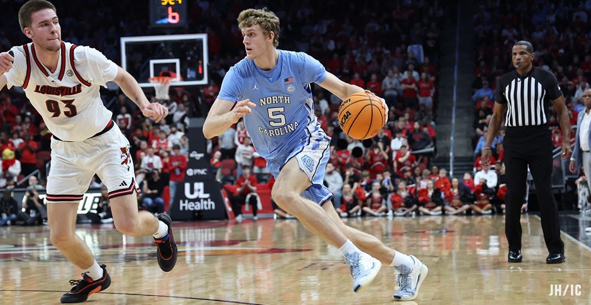 Hubert Davis Live: UNC Coach Downplays Shortening Rotation
