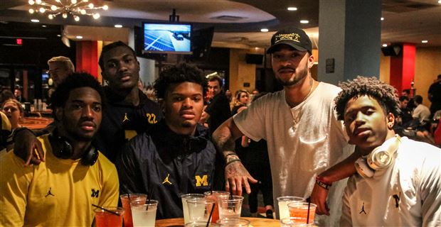 The 10 Best Moments of Michigan's Outback Bowl Week