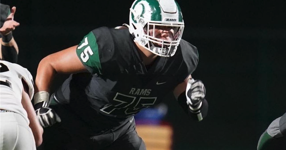 Wisconsin feels "a lot like home" to three-star offensive lineman Ryan Cory