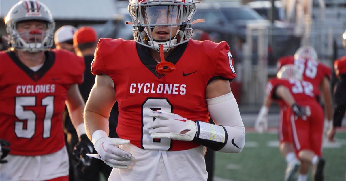 WATCH: Highlights of Iowa commit Aidan Hall vs. ADM in Harlan's 42-7 win